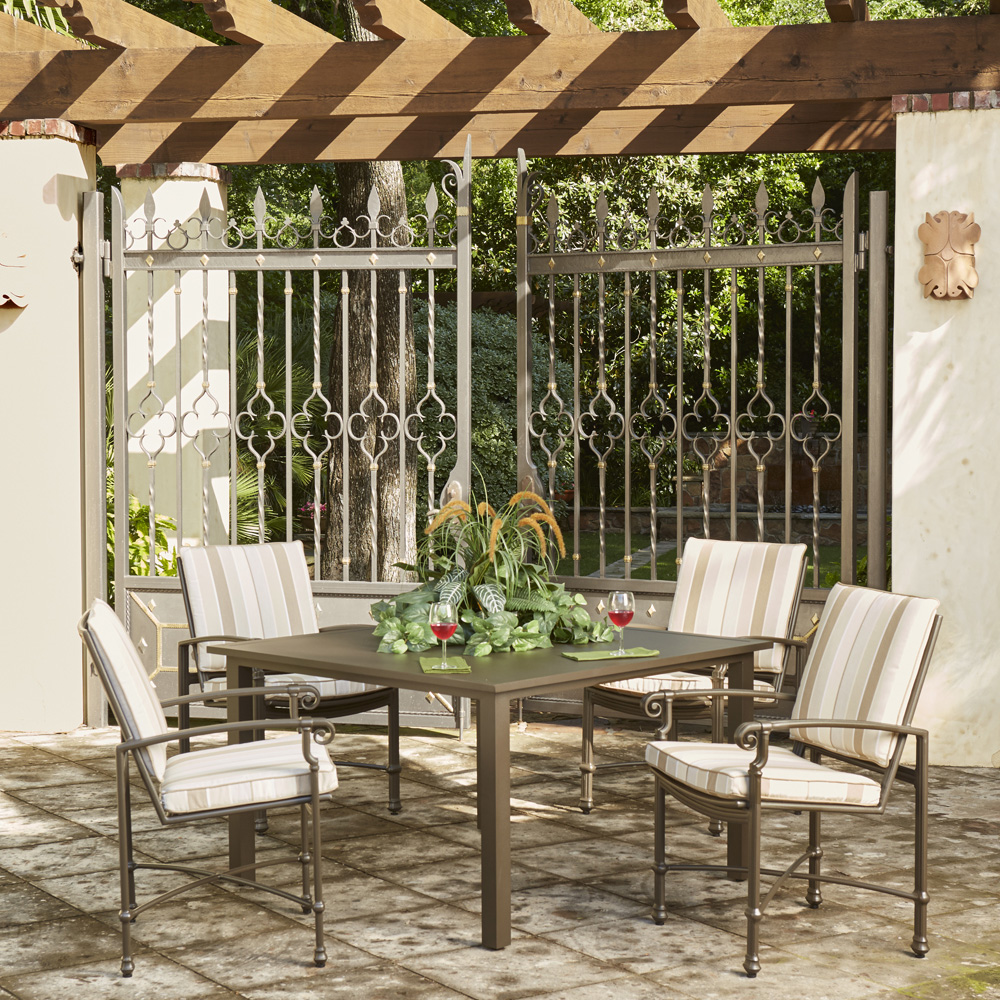 Woodard Elemental 48" Square Umbrella Dining Table | 710848